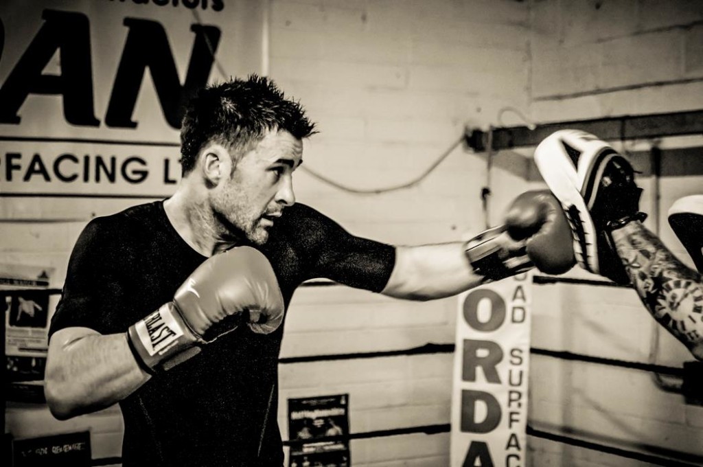 Nottinghamshire firefighter primed for professional boxing debut ...