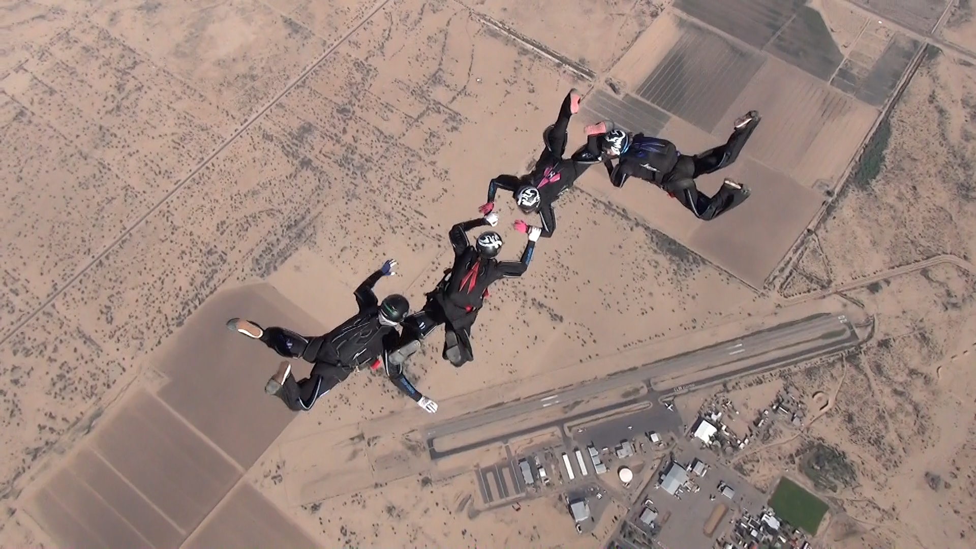 Chimera competitive SKYDIVING team 05.04.17 - Notts TV News | The heart ...