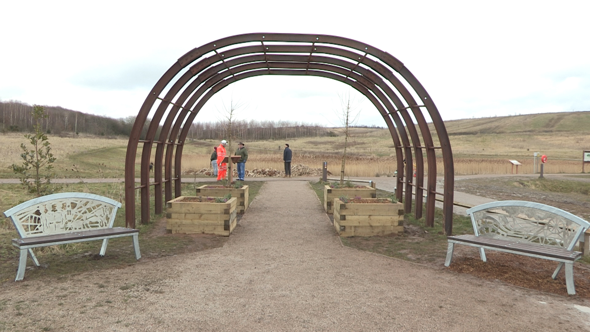 Two handcrafted benches added to the memorial garden at Gedling Country ...