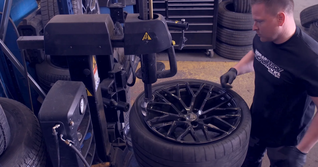 Treadmarks Wheels & Tyres - Nottinghamshire Business Profiles | Notts TV
