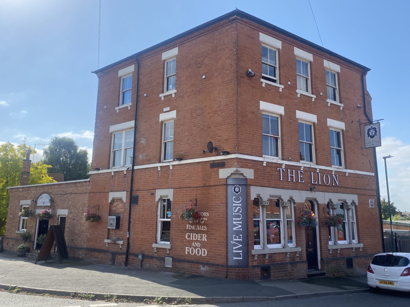 The Lion at Basford named the most dog-friendly pub in Britain – Notts ...